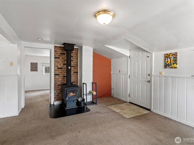 415 Broadway Avenue