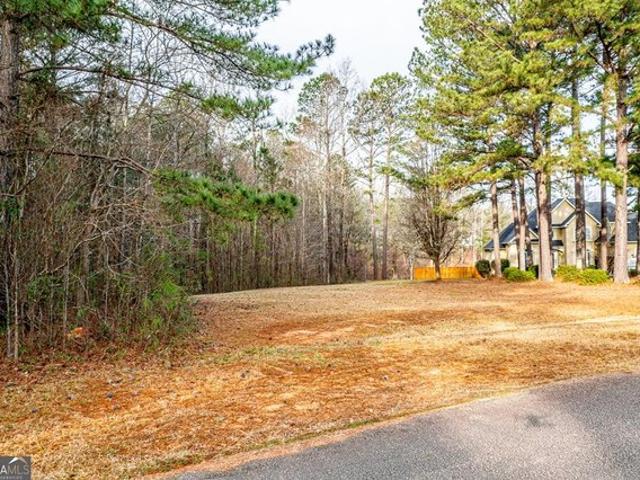 415 Darren Carson Ln, Gray, GA 31032