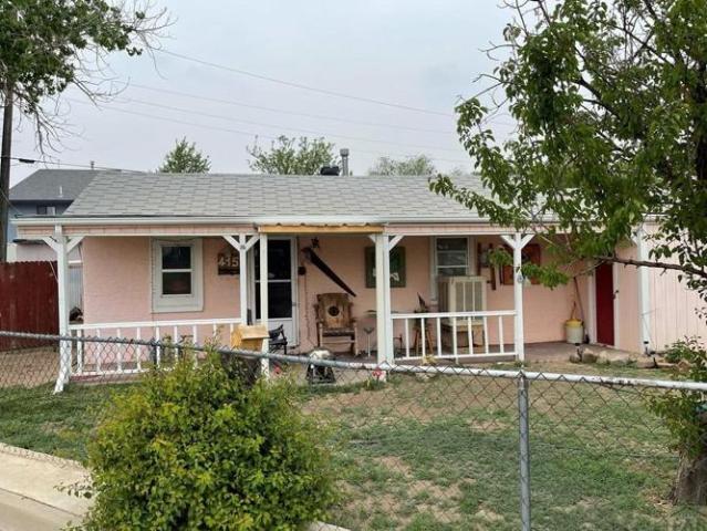 415 Ditch Ln, Avondale, CO 81022
