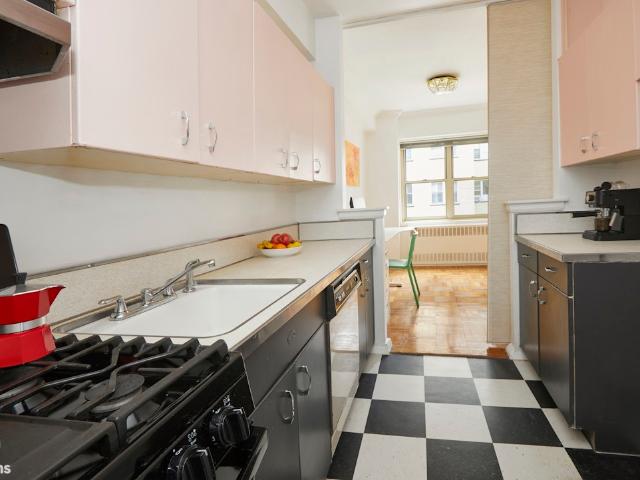 415 E 52ND Street 9AB