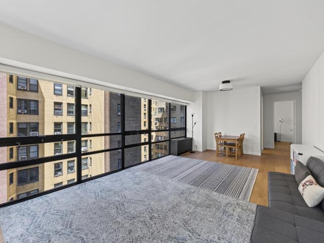415 E 54TH Street 10C
