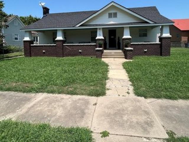 415 E 7th St, Pawhuska, OK 74056