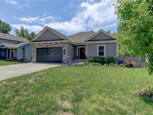 415 E 166th Court