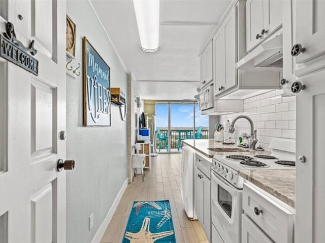 415 E Beach Dr Apt 801, Galveston, TX 77550