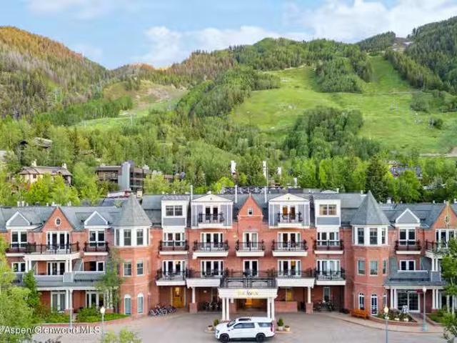 415 E Dean St Unit 44C Week 33, Aspen, CO 81611 MLS 185027