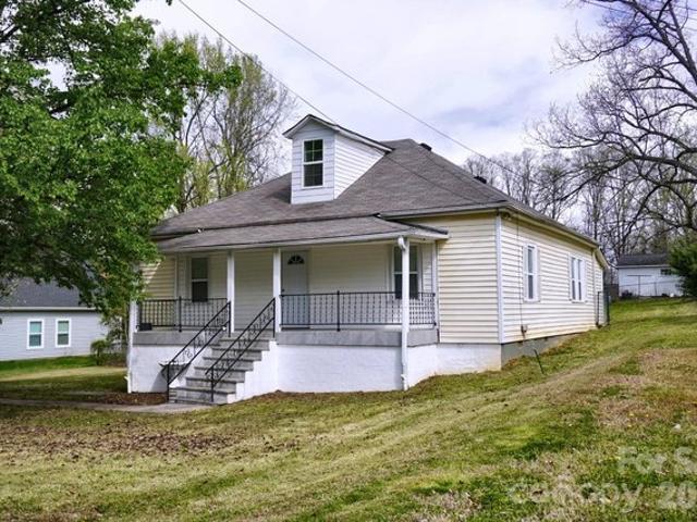 415 E Georgia Ave, Bessemer City, NC 28016