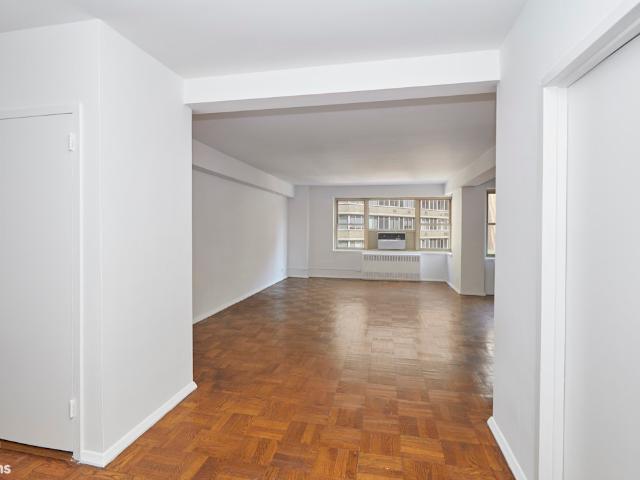 415 East 52nd Street, New York, NY