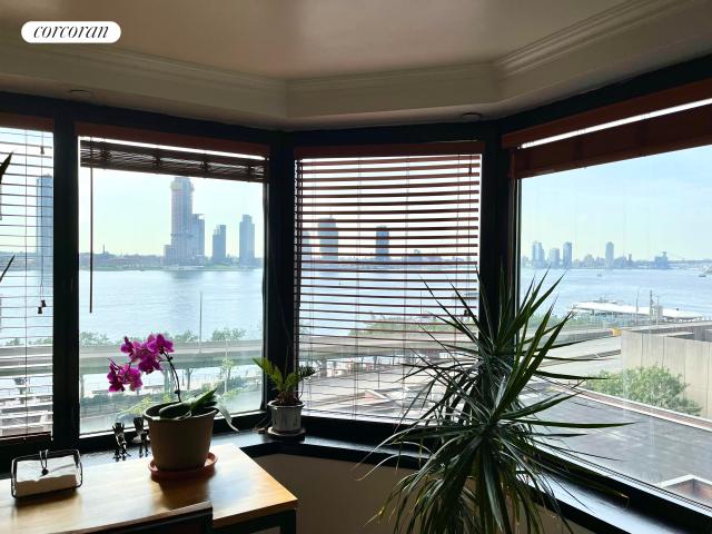 415 East 37th Street, New York, NY