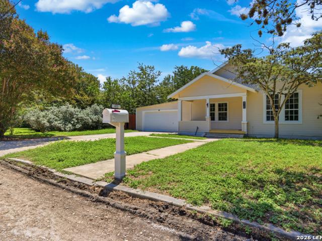 415 Elm St