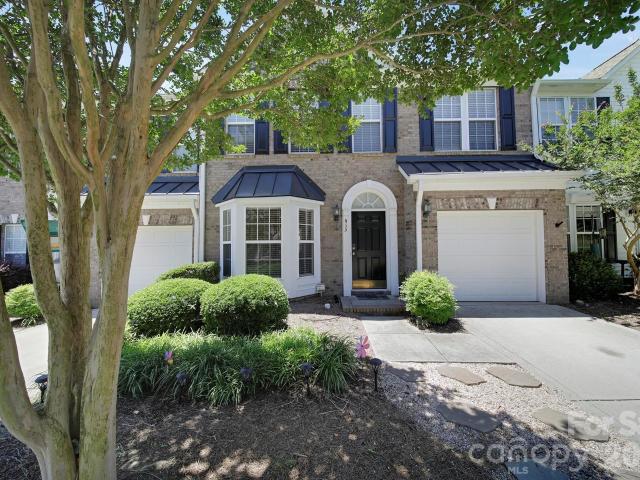 415 Foilage Court