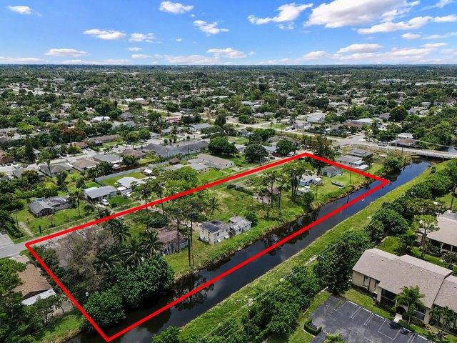 415 Fleming Ave, Greenacres, FL 33463