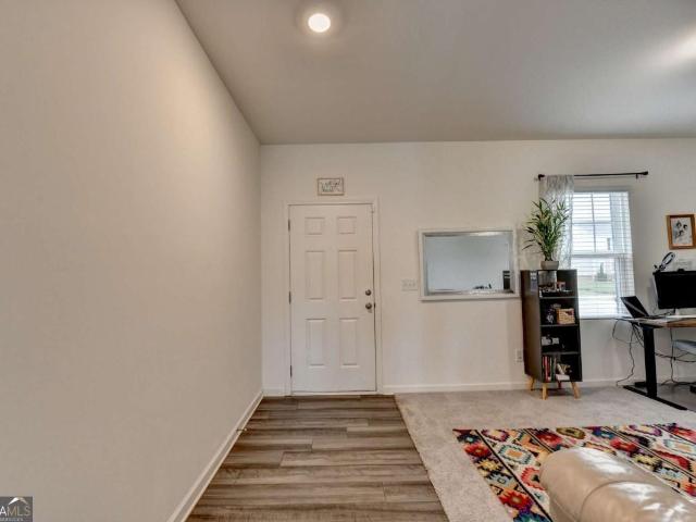 415 Knightsbridge Lane