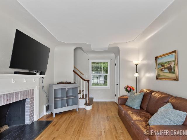 415 Hastings Street