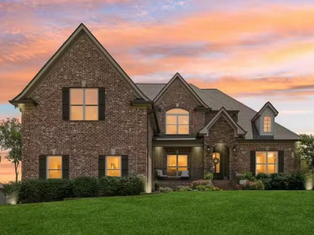 415 HUNTINGTON DR, LEBANON, TN 37087 Single Family Residence F.