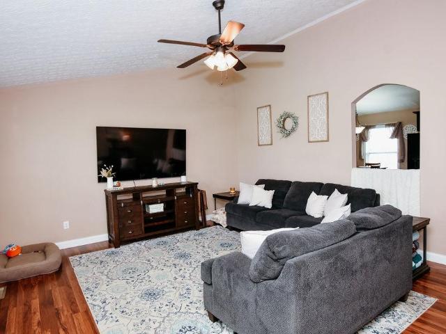 415 Lansing Lane
