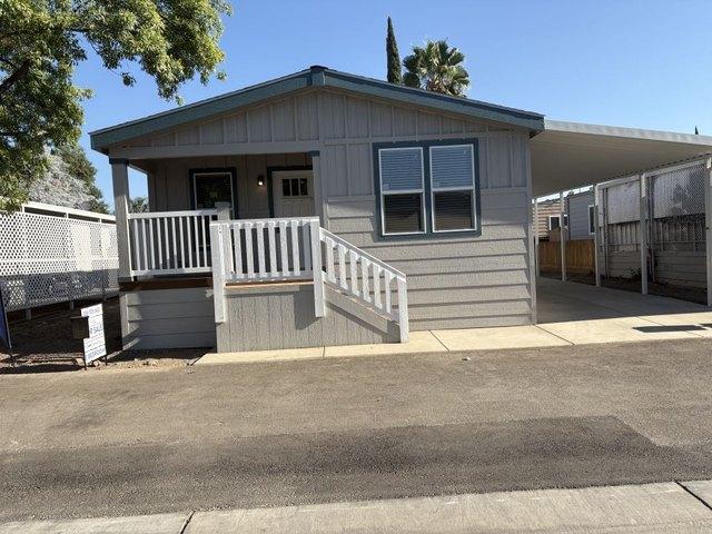 415 N Akers Rd Unit 48, Visalia, CA 93291