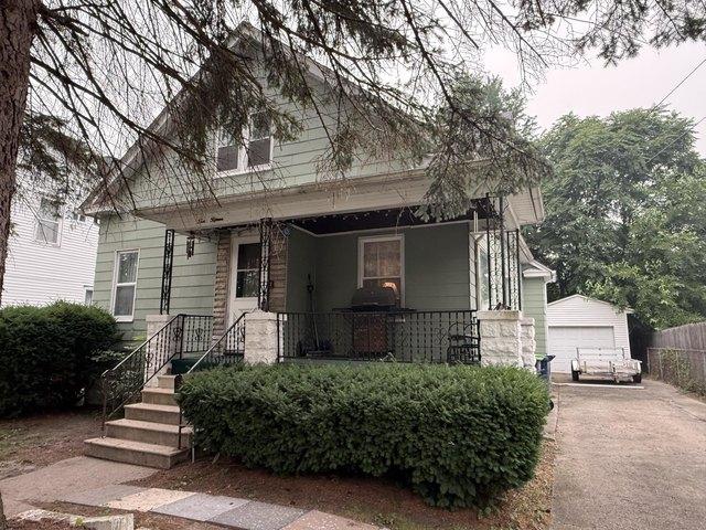 415 N McLellan St, Bay City, MI 48708