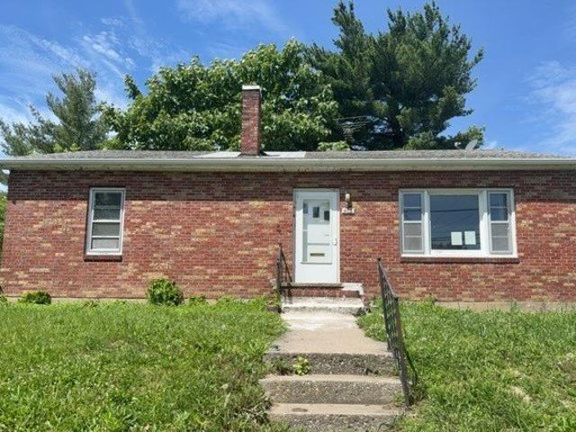 415 N Market St, Sparta, IL 62286