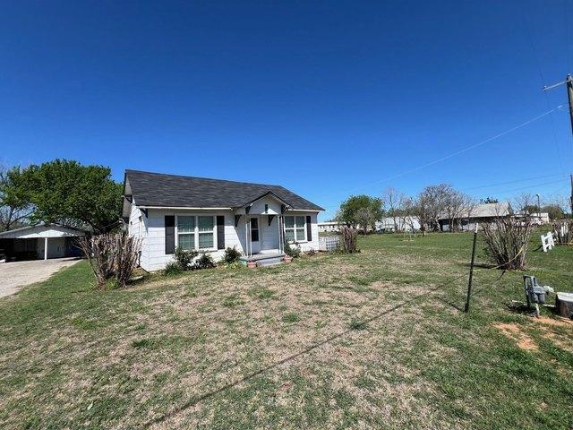 415 N Oak St, Archer City, TX 76351