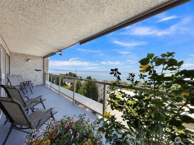 415 N State St Apt 406, Bellingham, WA 98225
