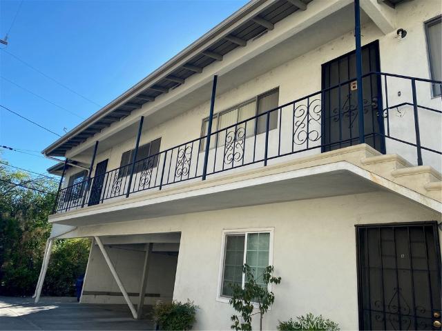 415 North 2nd St, 2 beds, 1 full bath
