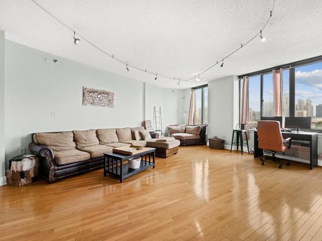 415 Newark St # 7G