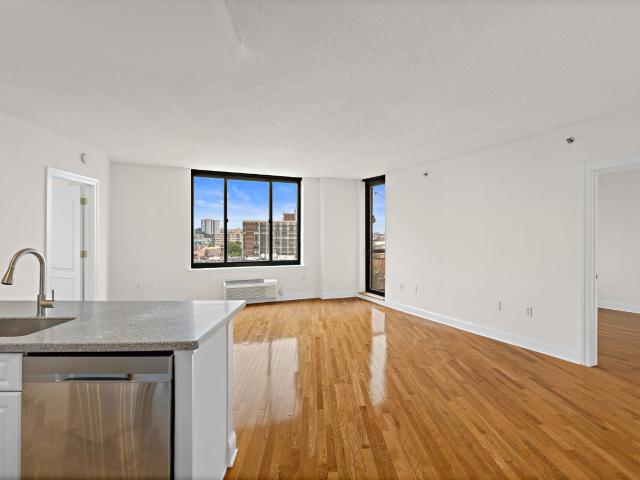 415 Newark St # 8c