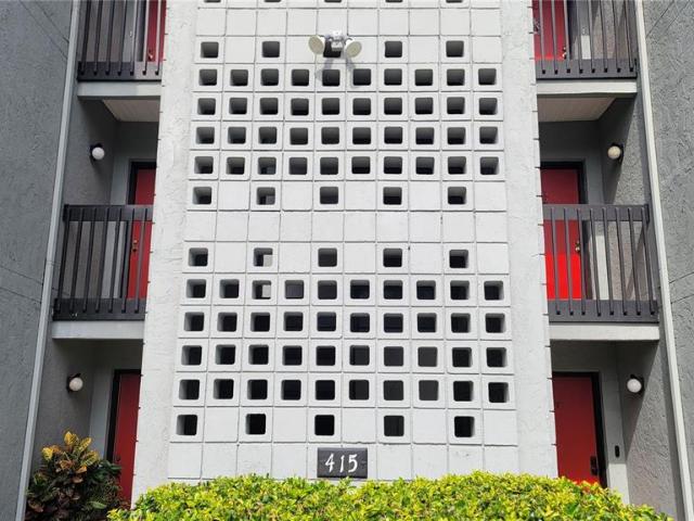 415 NW 39th Rd, Unit E, Gainesville, FL 32607 | MLS #GC533972 | Compass