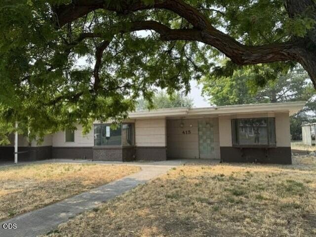 415 NW Locust St, Prineville, OR 97754