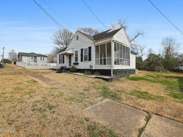 415 S 5th Street