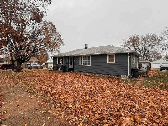 415 S John St, Kimberly, WI 54136