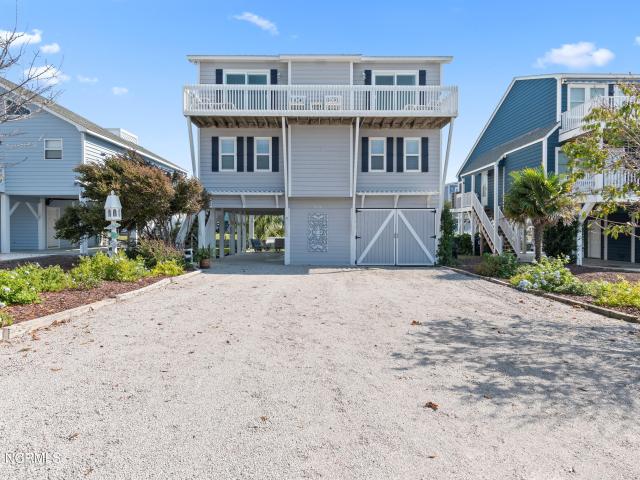 415 Sailfish Street