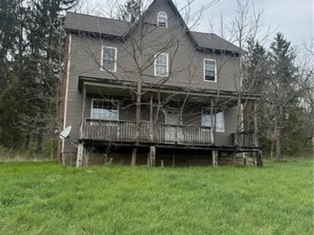 415 Schoolhouse Rd, Stoystown, PA 15563
