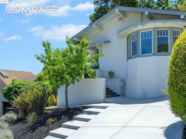415 Sunny Slope Ave, Oakland, CA