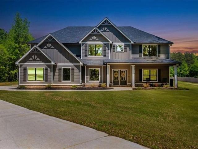 415 Paynes Lake Rd, Carrollton, GA 30116