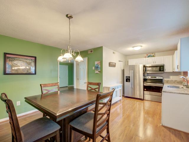 415 Parkdale Drive 16d