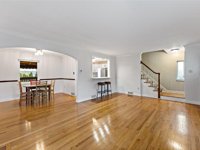 415 Pershing Dr