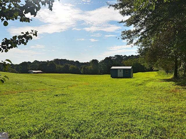 415 PJ East Road