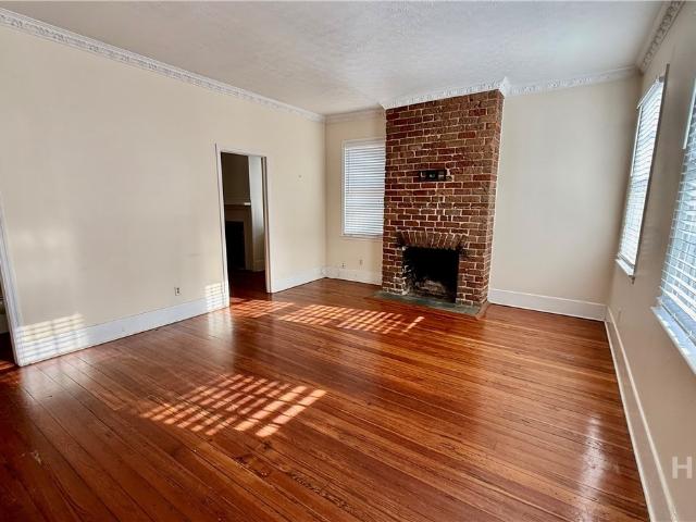 415 Price Street E