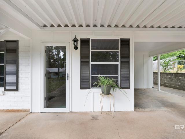 415 Rosa Avenue