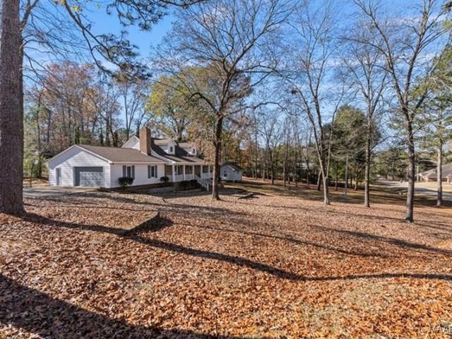 415 Reid Cir, Deatsville, AL 36022