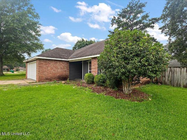415 Riverbend Drive