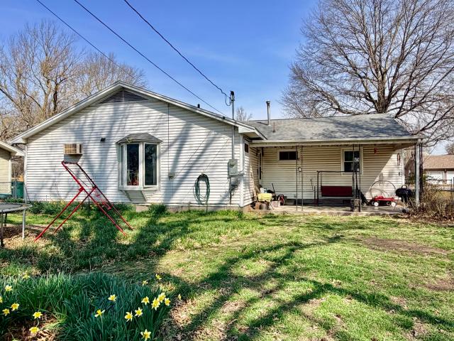 415 W 5th Street
