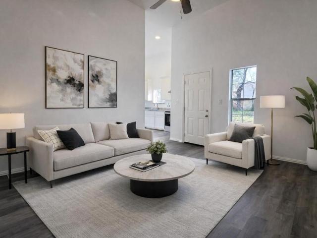 415 W 7th Street