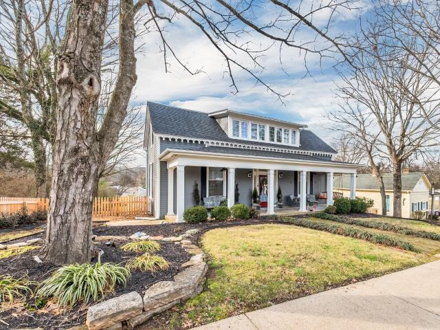 415 W 9th St, Columbia, TN 38401 | MLS #3038 | Compass