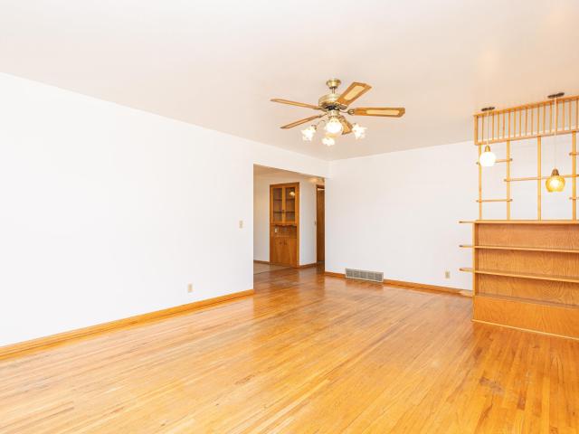 415 W Benton Street