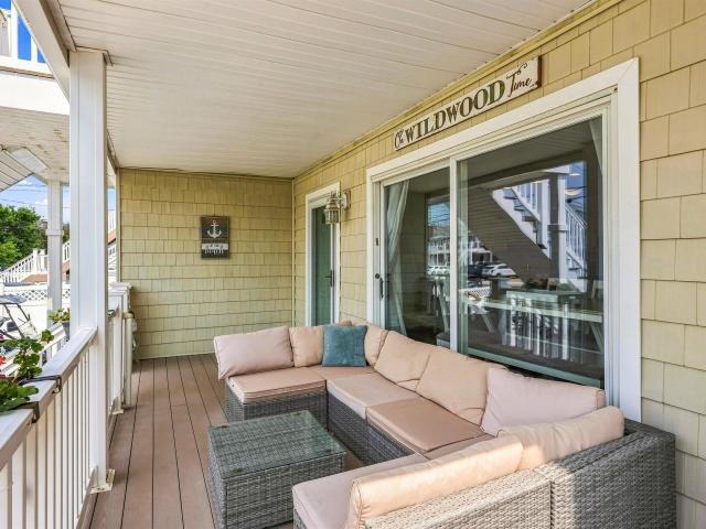 415 W Bennett Avenue