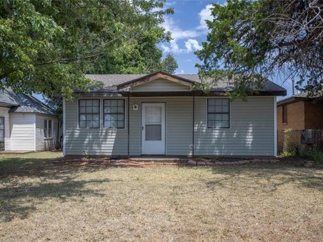415 W Franklin Ave, Weatherford, OK 73096