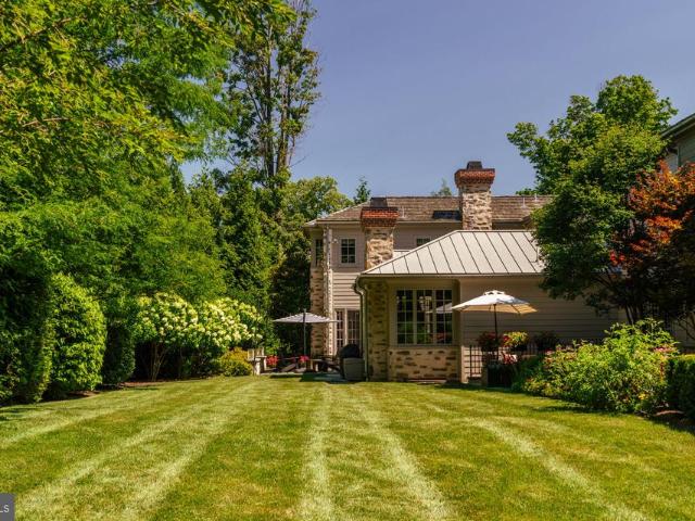 415 W Moreland Avenue