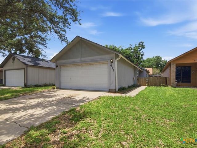 415 Waterford Dr, Victoria, TX 77901
